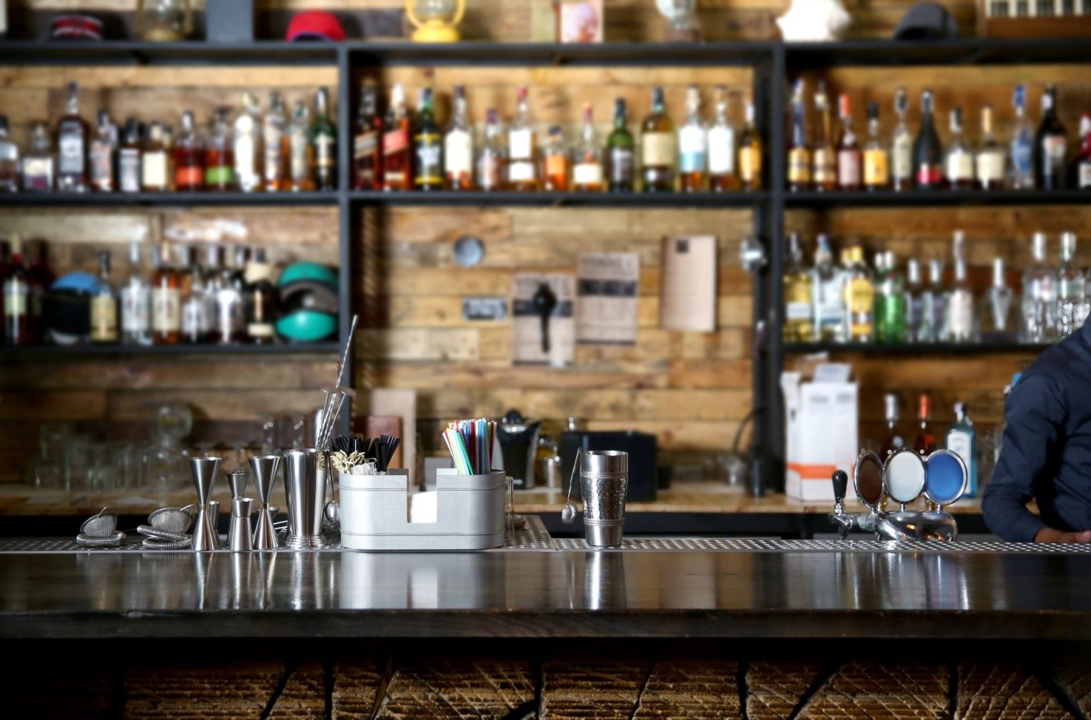 Limited Bar vs. Cash Bar: Deciding What's Right for Your Event - The ...